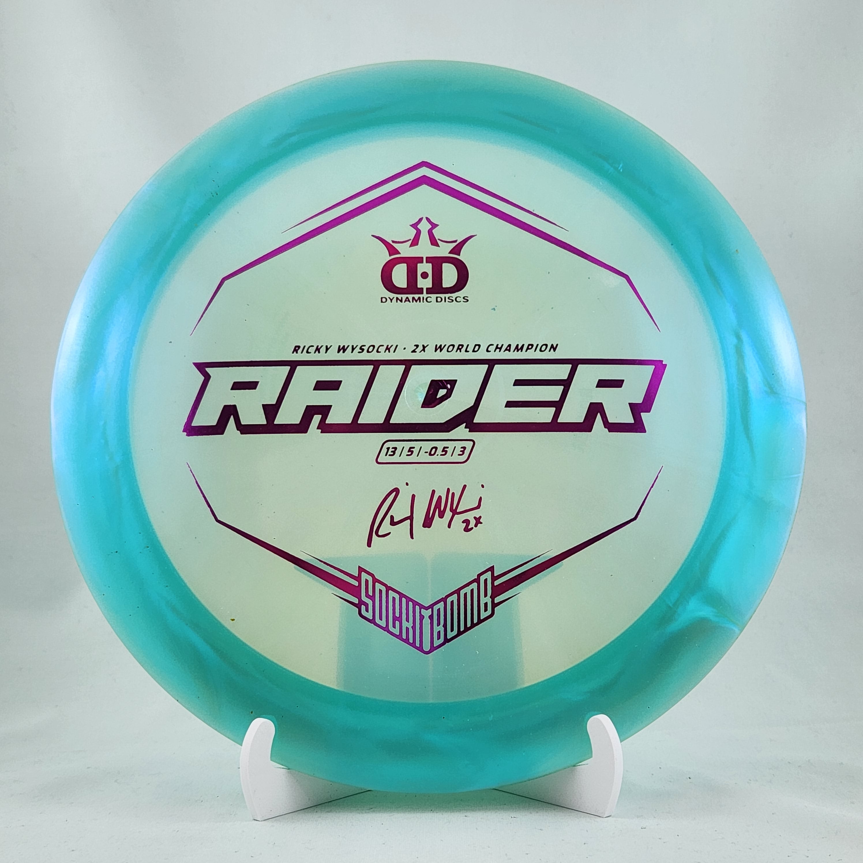 Dynamic Discs Raider [13,5,-0.5,3] – The Disc Basket